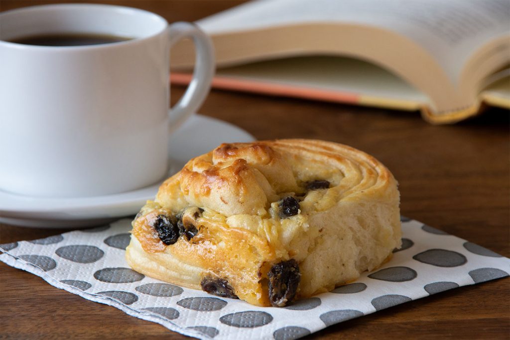 Raisin Swirls - Rhodes Bake-N-Serv