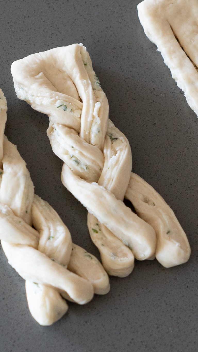 Braid Style Rolls - Rhodes Bake-N-Serv